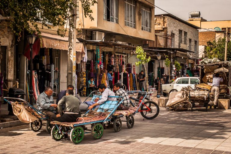 Abenteuer im Iran - Kultur und Essen in Schiras | Purple Avocado